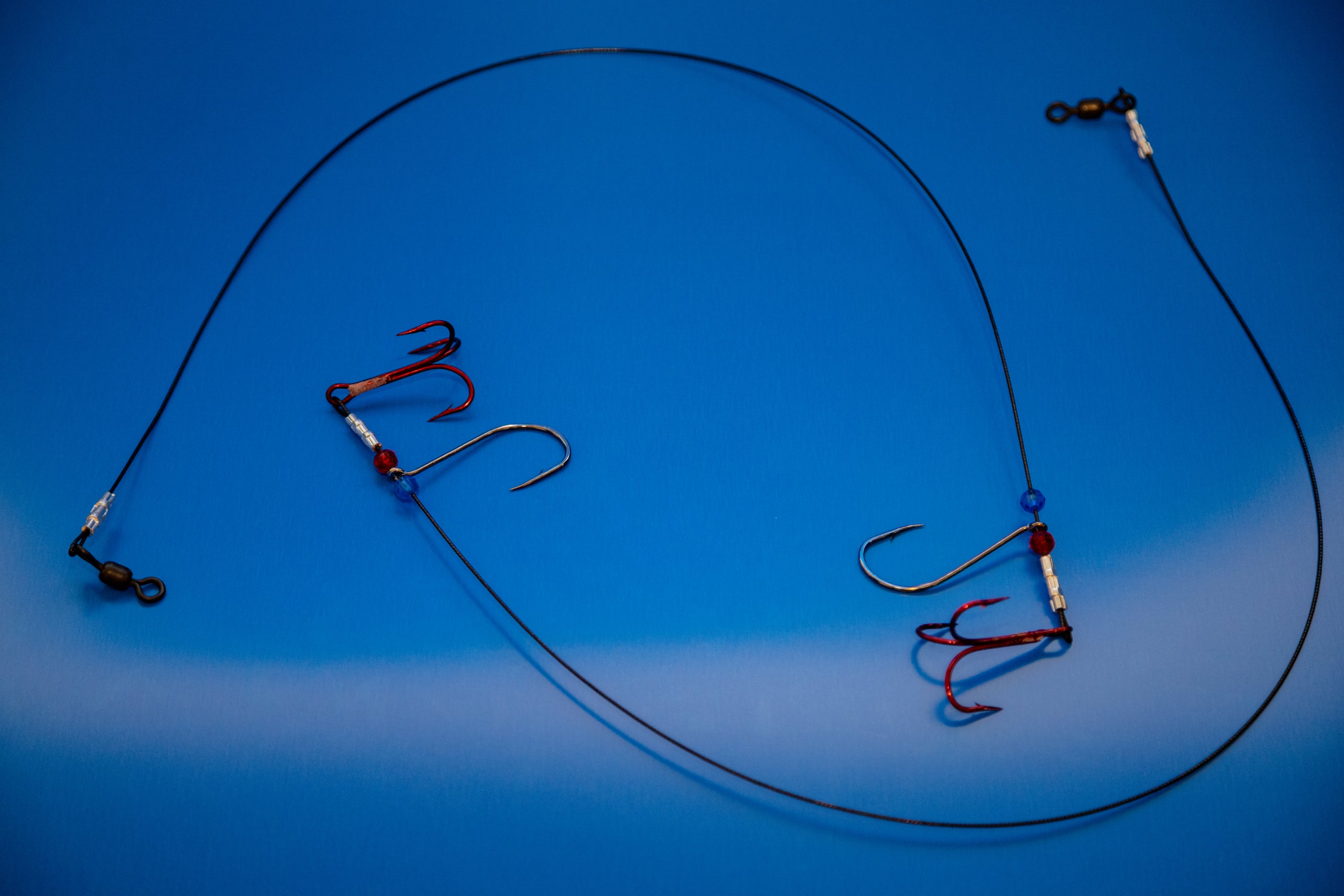 TREBLE WITH A J HOOK ALLIGATOR GAR LEADER | YOUR FISHING HEADQUARTERS